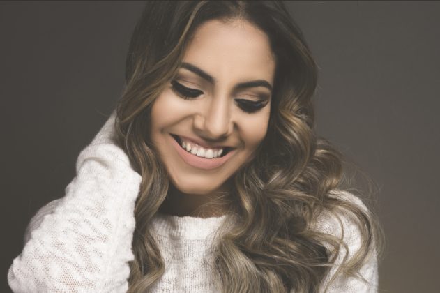 Gabriela Rocha comemora expansão de sua carreira internacional | Folha ...