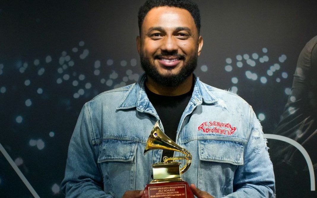 Eli Soares recebe gramofone de melhor álbum cristão de 2023 | Folha Gospel