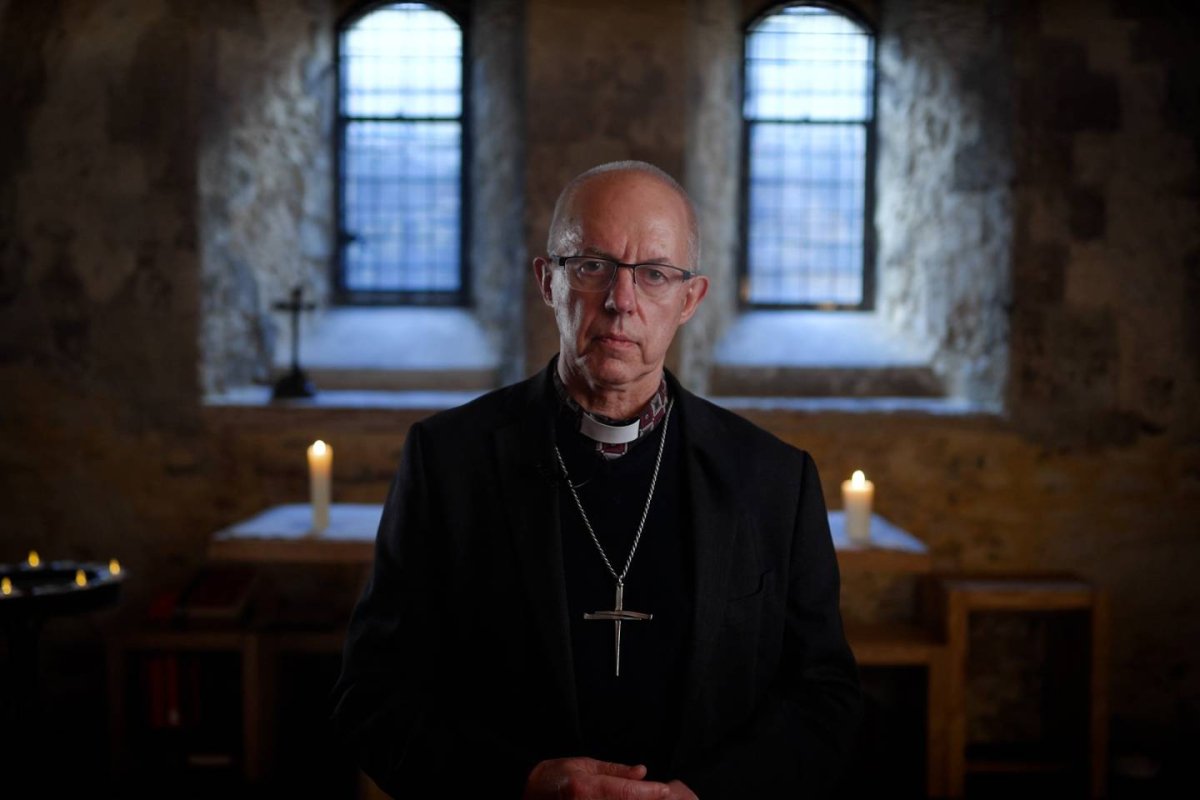Renúncia de Welby ‘não absolve’ a Igreja da Inglaterra, diz bispa ...